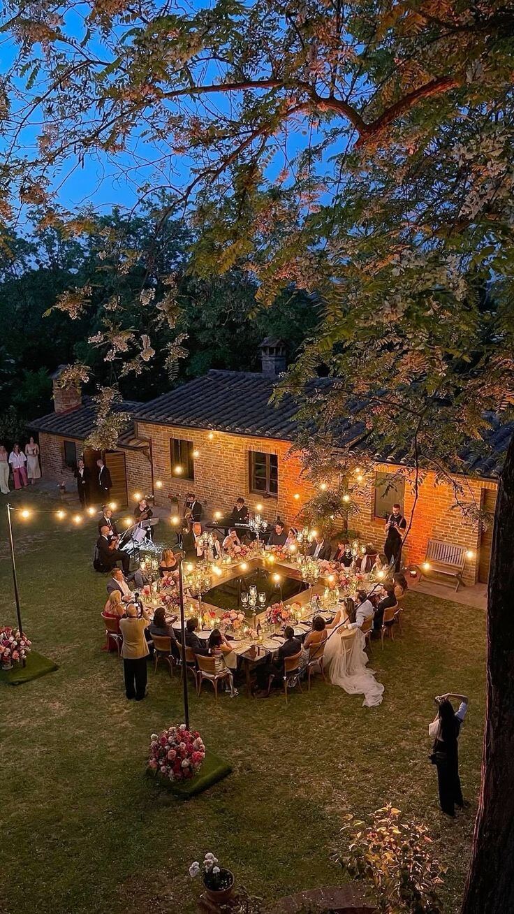 17 Small Backyard Wedding Ideas That Don't Break The Bank