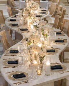 20 Impressive Serpentine Wedding Table Decor Ideas
